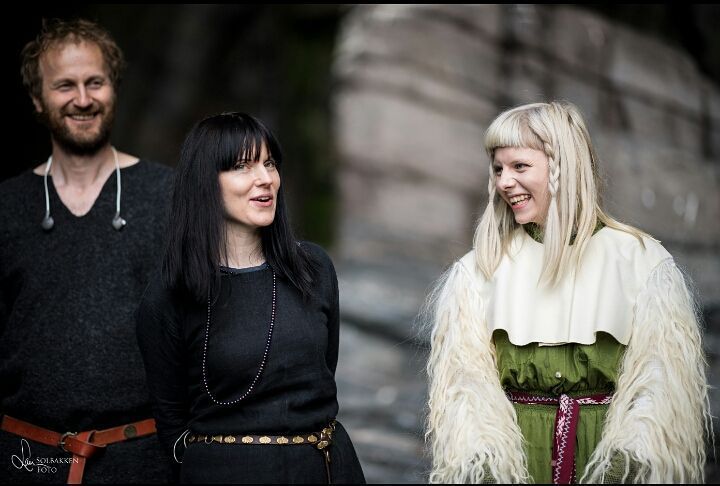 Aurora y Wardruna: Una Colaboración Épica en "Helvegen" | Factor Metal